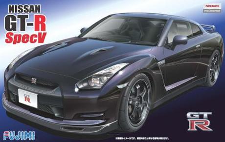 Nissan GT-R (R35) Spec-V 1/24 — Panda Hobby